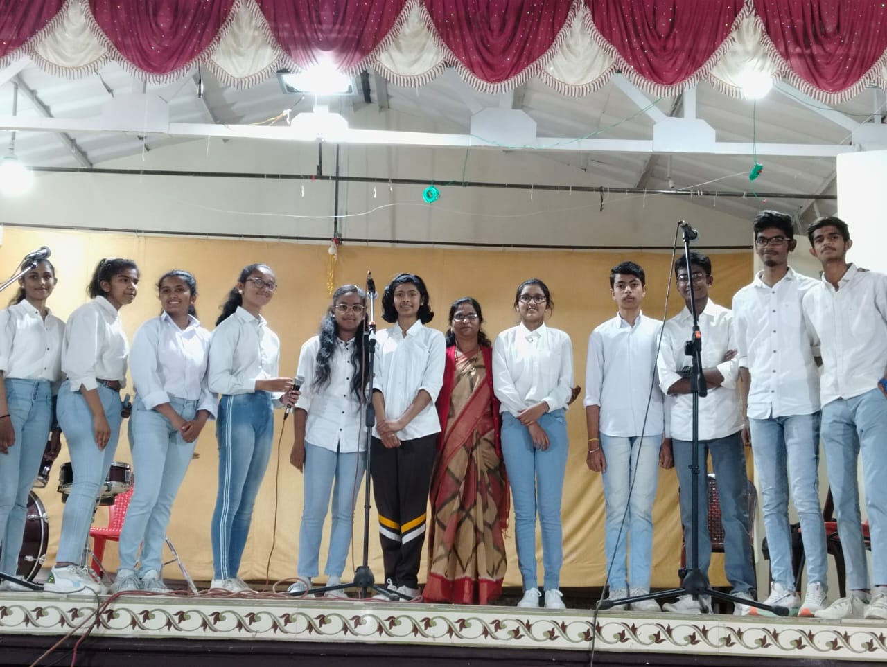 Inter school singing competition | Holy Innocents